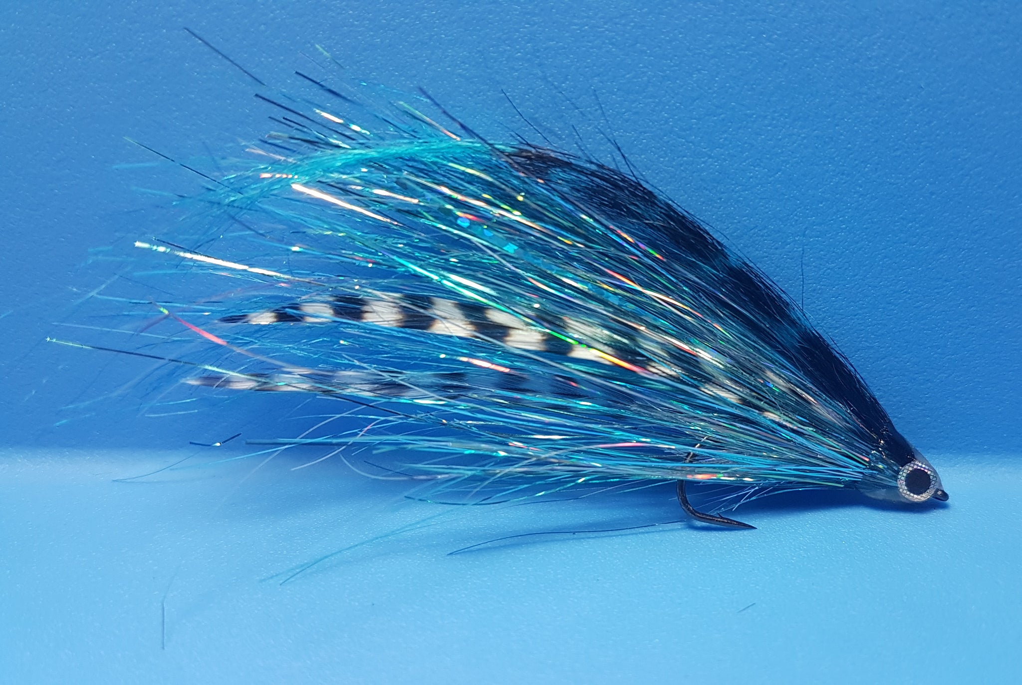 Predator Flash - New – Fly Fishing World